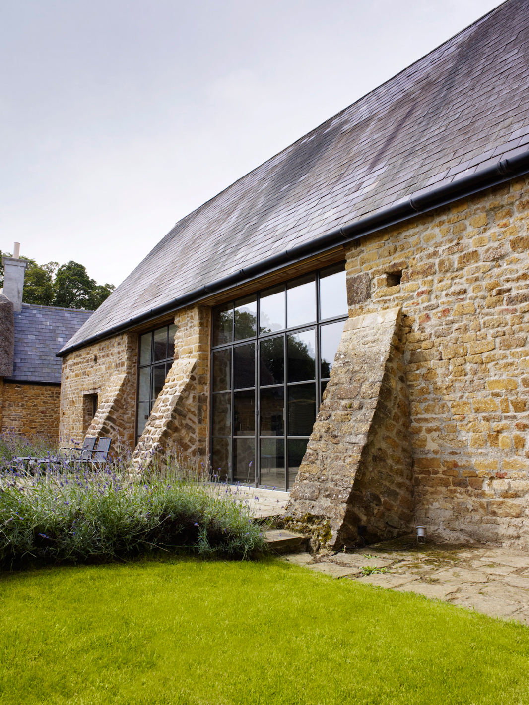 J O H N . M I N S H A W . D E S I G N S